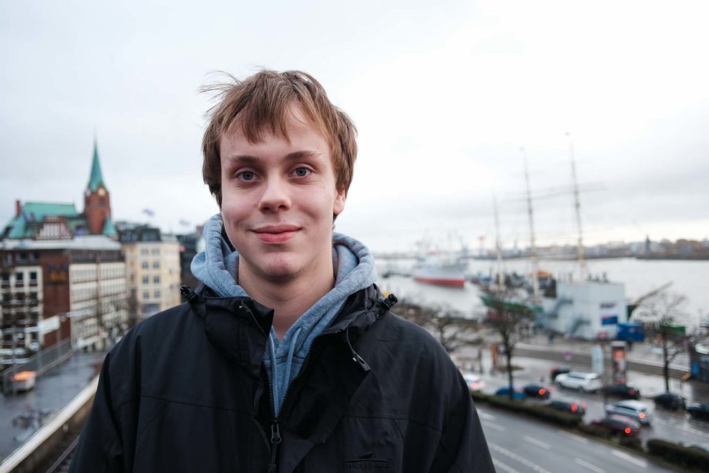 Daniel Düsterdiek – FREIHAFEN